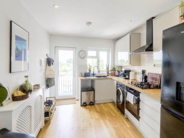 2 bedroom apartment for rent in High Street, Newport Pagnell, MK16