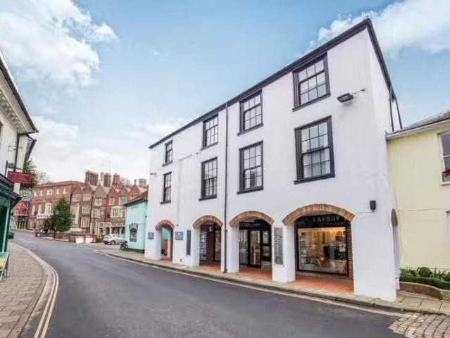 2 bedroom apartment for rent in High Street, Arundel, BN18