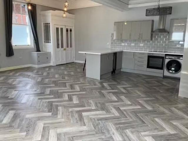 2 bedroom apartment for rent in High Street, B46