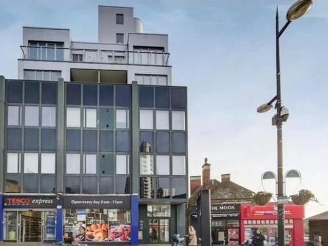 2 Bedroom Apartment For Rent In High Street, Bromley
