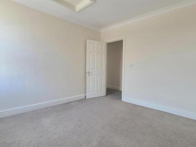2 bedroom apartment for rent in High Street, Cosham, PO6