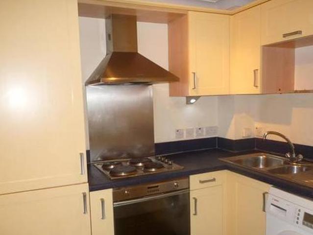 2 bedroom apartment for rent in High Street Cosham PO6