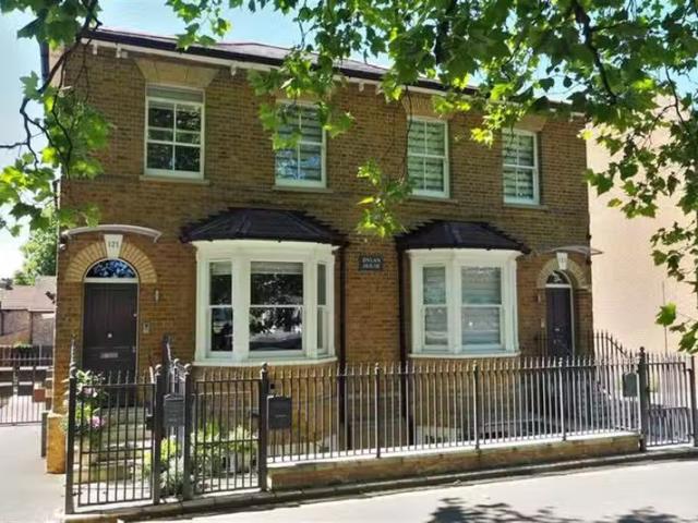 2 bedroom apartment for rent in High Street, Epping, CM16