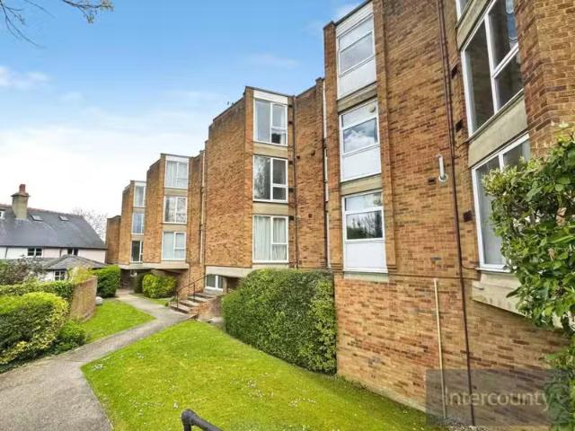 2 bedroom apartment for rent in High Street, Saffron Walden, E.