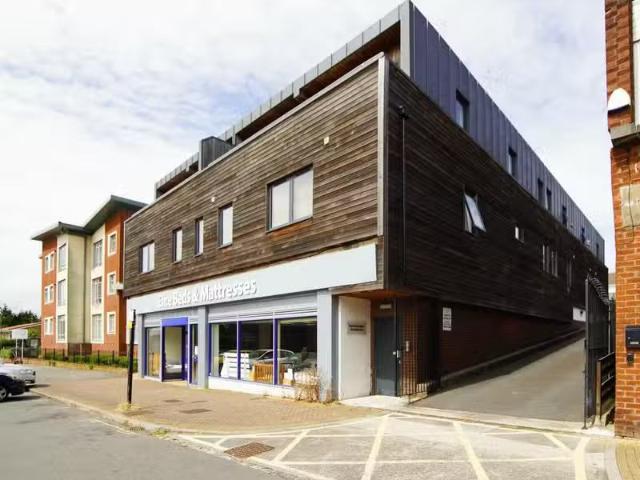 2 bedroom apartment for rent in High Street, Shirehampton, Bri.
