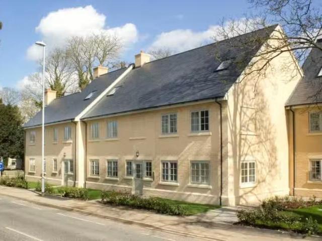 2 bedroom apartment for rent in High Street, Trumpington, Camb.