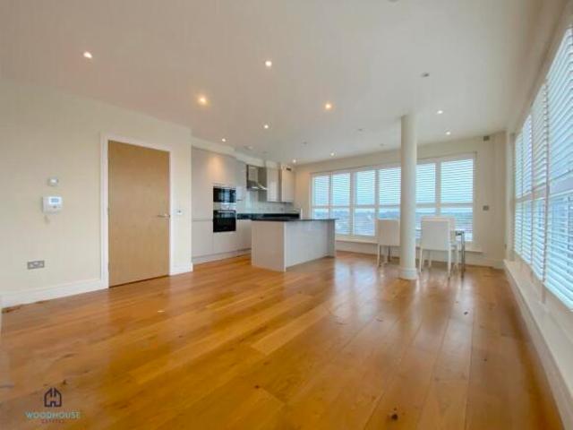 2 bedroom apartment for rent in High Road, London, NW10