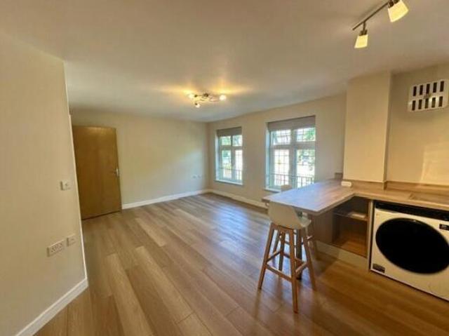 2 bedroom apartment for rent in Highcroft Road, Winchester, SO22
