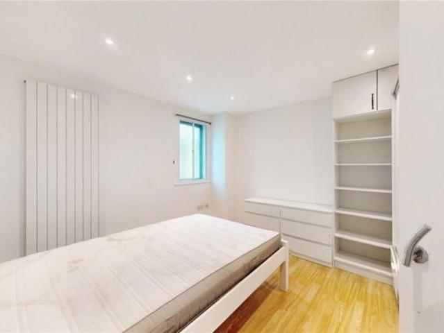 2 bedroom apartment for rent in Highgate Road, London, NW5