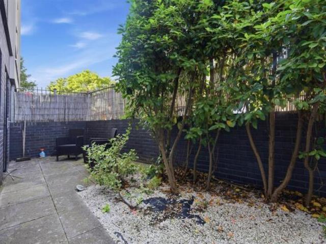 2 bedroom apartment for rent in Hillyfield, Walthamstow, London, E17