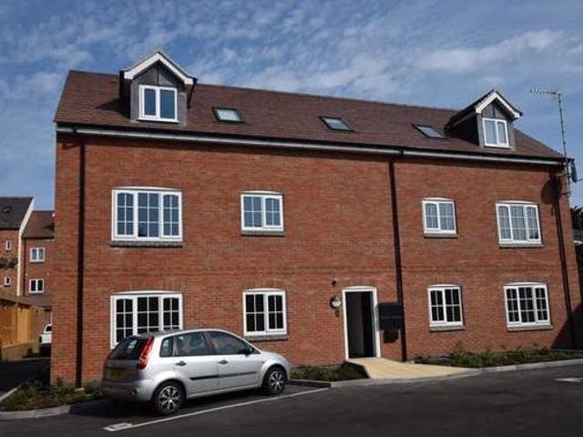 2 bedroom apartment for rent in Hill Street Hinckley LE10