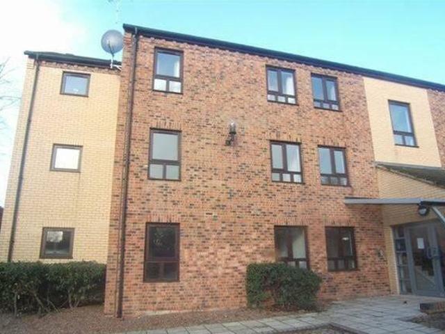 2 bedroom apartment for rent in Hockney Manygates Lane Wakefield WF1