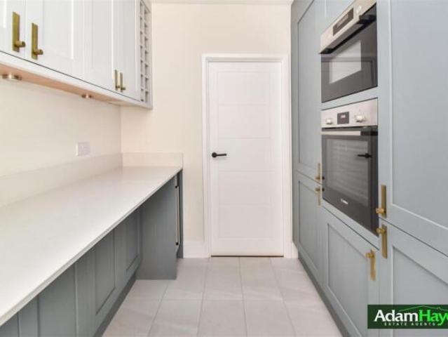 2 bedroom apartment for rent in Holders Hill Road, Hendon, NW4