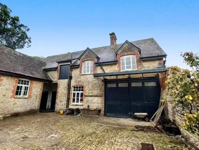 2 bedroom apartment for rent in Holwell, Sherborne, DT9