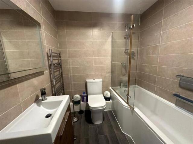2 bedroom apartment for rent in Holyhead Mews, Slough, Berkshire, SL1