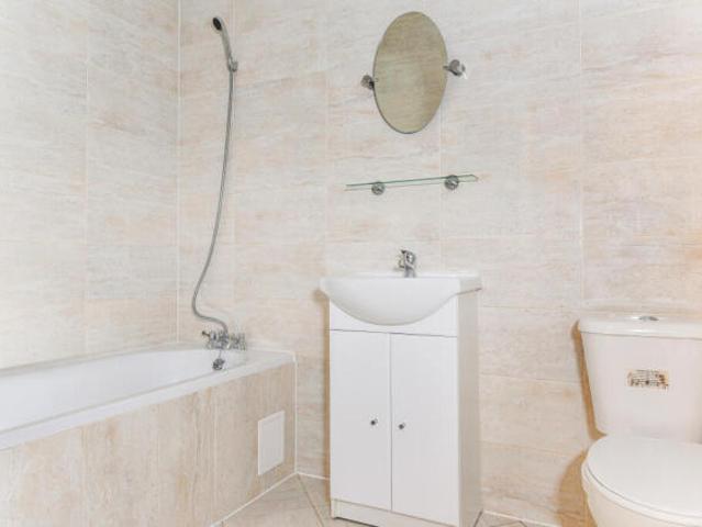 2 bedroom apartment for rent in Homesdale Road, Bromley, BR1