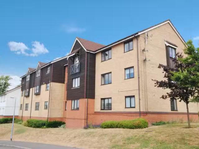 2 bedroom apartment for rent in Horn Book, Saffron Walden, Esi.
