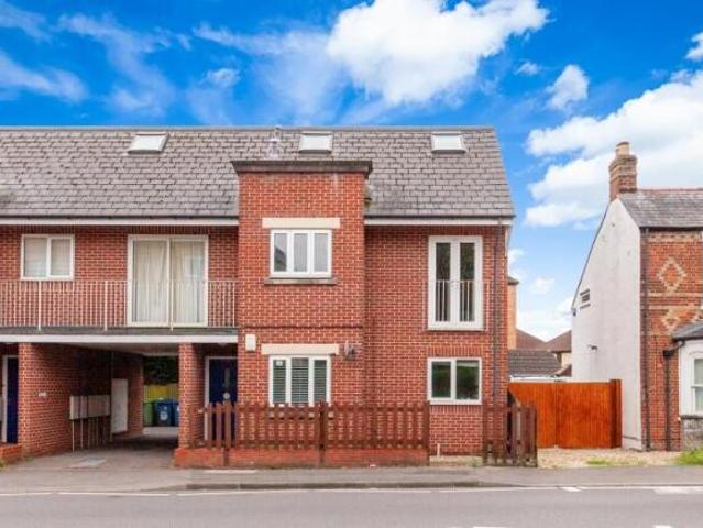 2 bedroom apartment for rent in Horspath Driftway, Headington, OX3