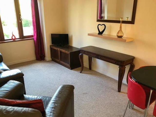 2 bedroom apartment for rent in Howburn Court Aberdeen AB11