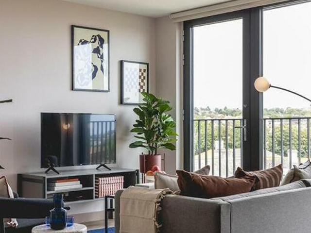 2 Bedroom Apartment For Rent In Hove, East Sussex