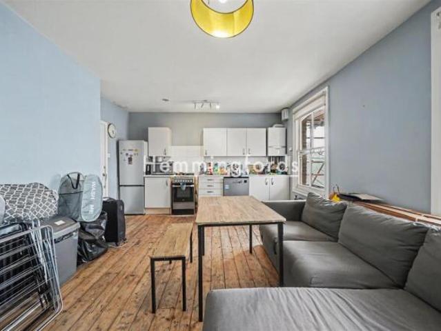 2 bedroom apartment for rent in Iverson Road, London, NW6