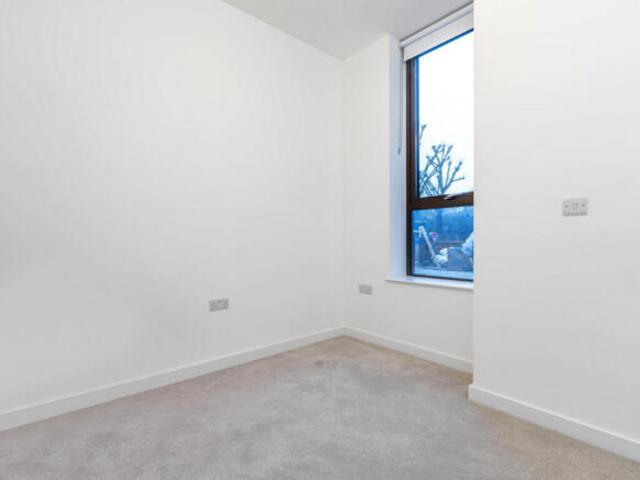 2 bedroom apartment for rent in Inglis Road, London, W5