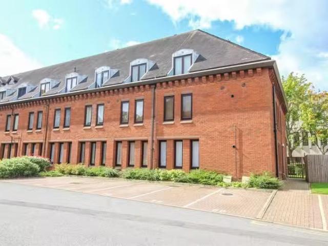 2 bedroom apartment for rent in Ipsley Manor, Ipsley, B98