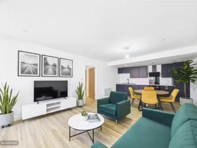 2 bedroom apartment for rent in Isher Lofts, 26 Hall Street Bi.