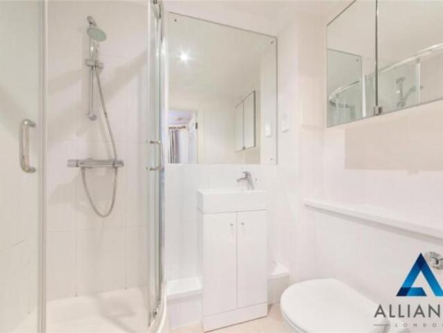 2 bedroom apartment for rent in Island Row, London, E14