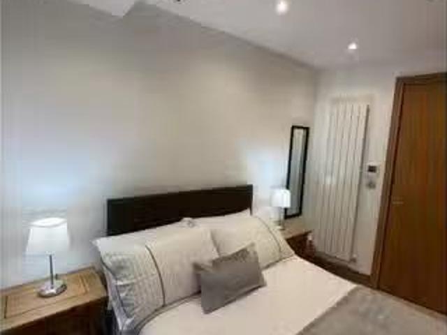 2 bedroom apartment for rent in Isle Of Dogs, London