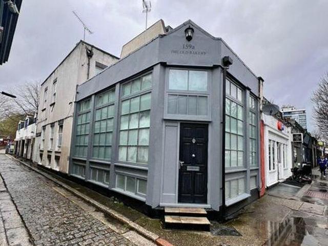 2 Bedroom Apartment For Rent In Islington, London