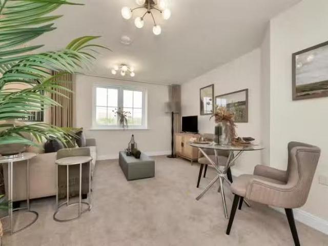 2 bedroom apartment for rent in Jacob Place Edwin Gardens, Esi.