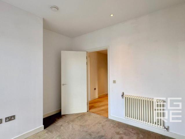 2 bedroom apartment for rent in Java House, 15 Botanic Square, London, E14
