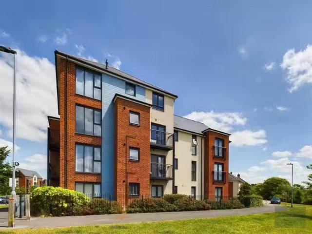 2 bedroom apartment for rent in Jenner Boulevard, Bristol, BS16