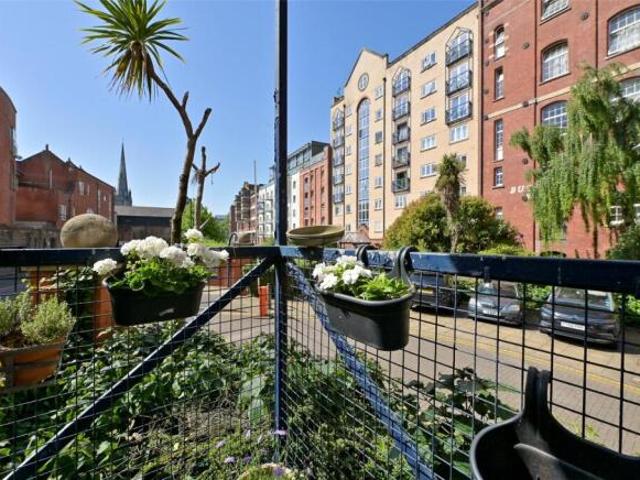 2 bedroom apartment for rent in Jessop Court, Ferry Street, Bristol, Somerset, BS1