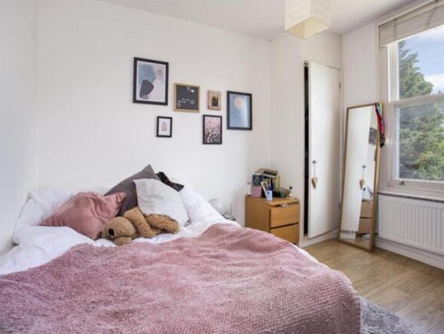 2 bedroom apartment for rent in Josephine Avenue, Sw2