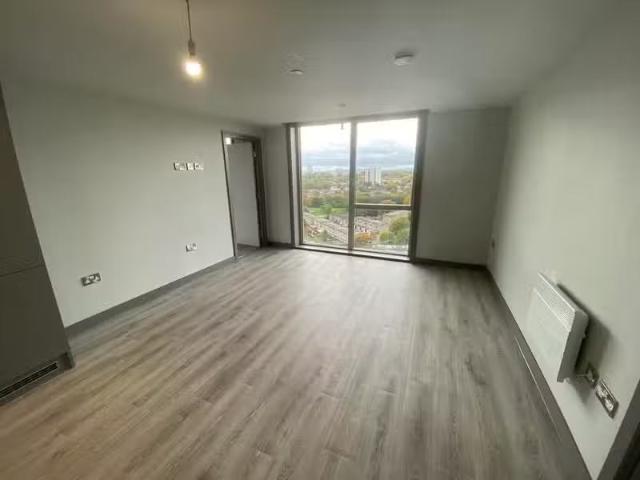 2 bedroom apartment for rent in JQ Rise, 1 Goodman Street, B1
