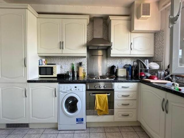 2 bedroom apartment for rent in Kelvedon House, Guildford Road, Nine Elms, London, SW8