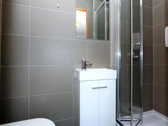 2 bedroom apartment for rent in Kelvinhaugh Street, Glasgow, G3