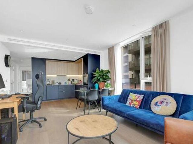 2 Bedroom Apartment For Rent In Kennington Lane, London