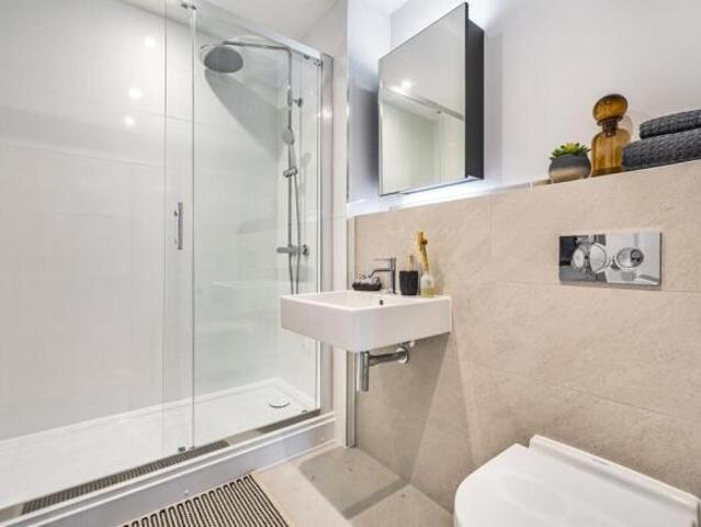 2 bedroom apartment for rent in Kenavon Drive, Reading, RG1