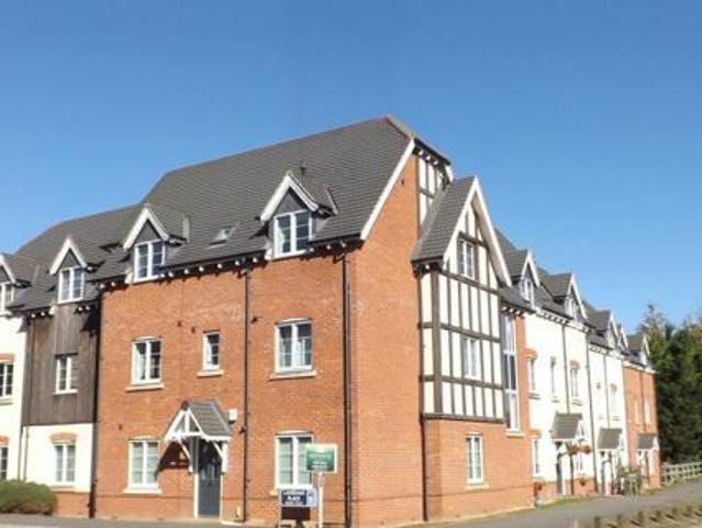 2 Bedroom Apartment For Rent In Kenilworth