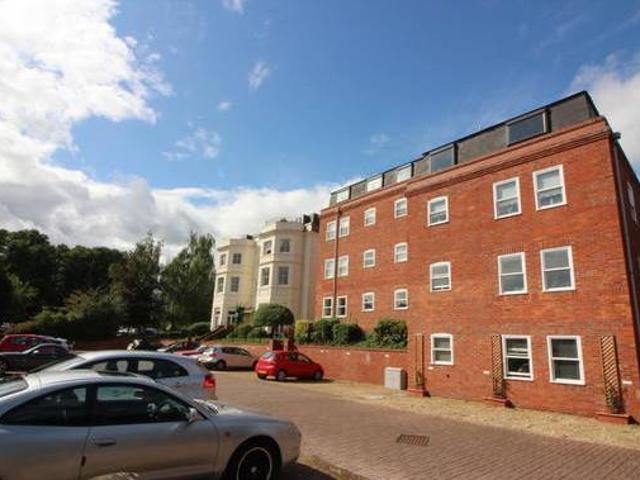 2 bedroom apartment for rent in Kenilworth Hall Kenilworth CV8