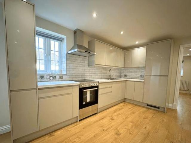 2 Bedroom Apartment For Rent In Kenley