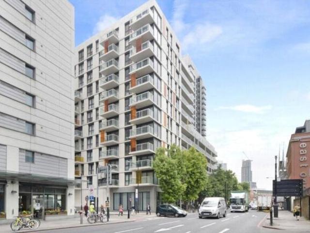 2 bedroom apartment for rent in Kensington Apartments, Aldgate East, London, E1