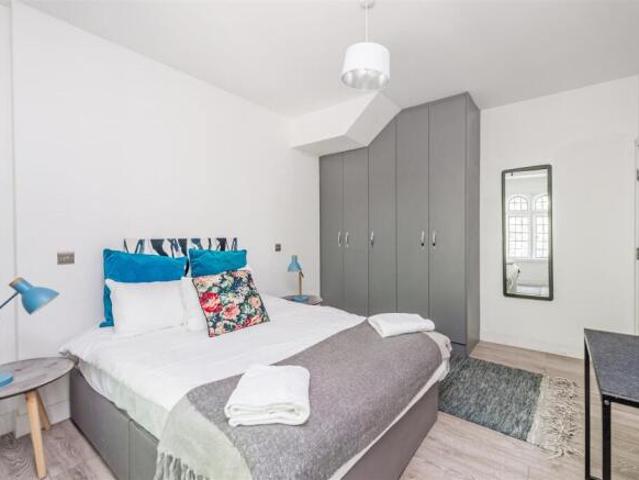 2 bedroom apartment for rent in Kensington High Street, Kensington, London, W8