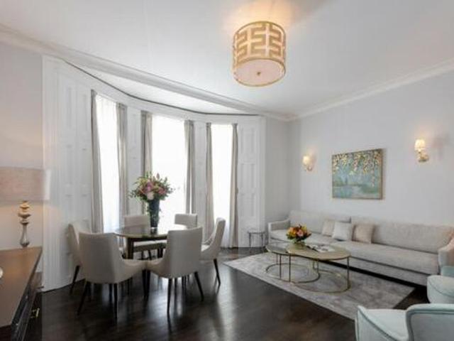 2 Bedroom Apartment For Rent In Kensington, London
