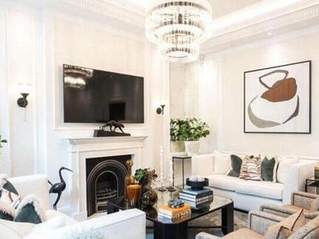 2 Bedroom Apartment For Rent In Kensington, London