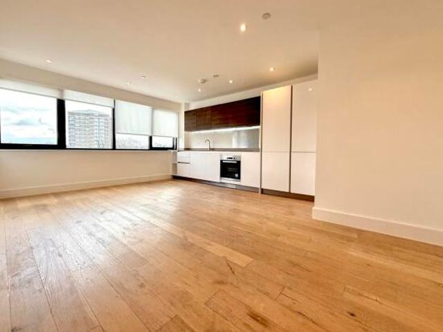 2 bedroom apartment for rent in Kent House, ME15