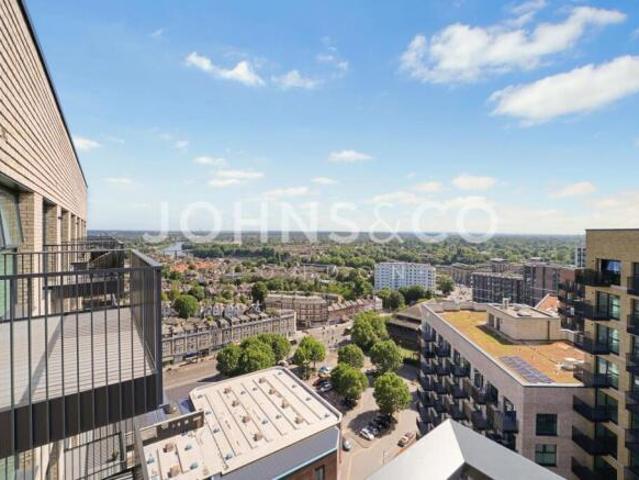 2 bedroom apartment for rent in Kew Bridge Rise, Kew Bridge, London, TW8